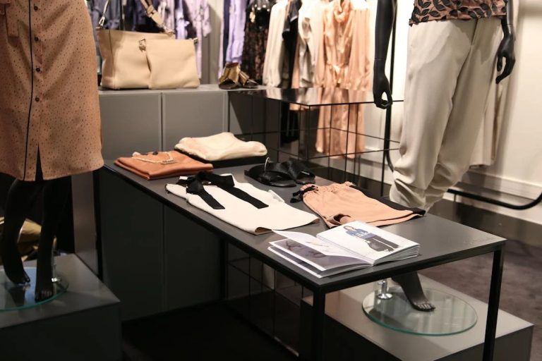 Product Data Entry Services Tailored for Fashion and Apparel Stores